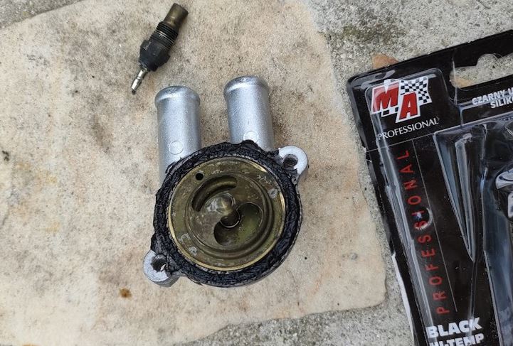 Réparer fuite boitier Calorstat cb500 - Le Corner Frais